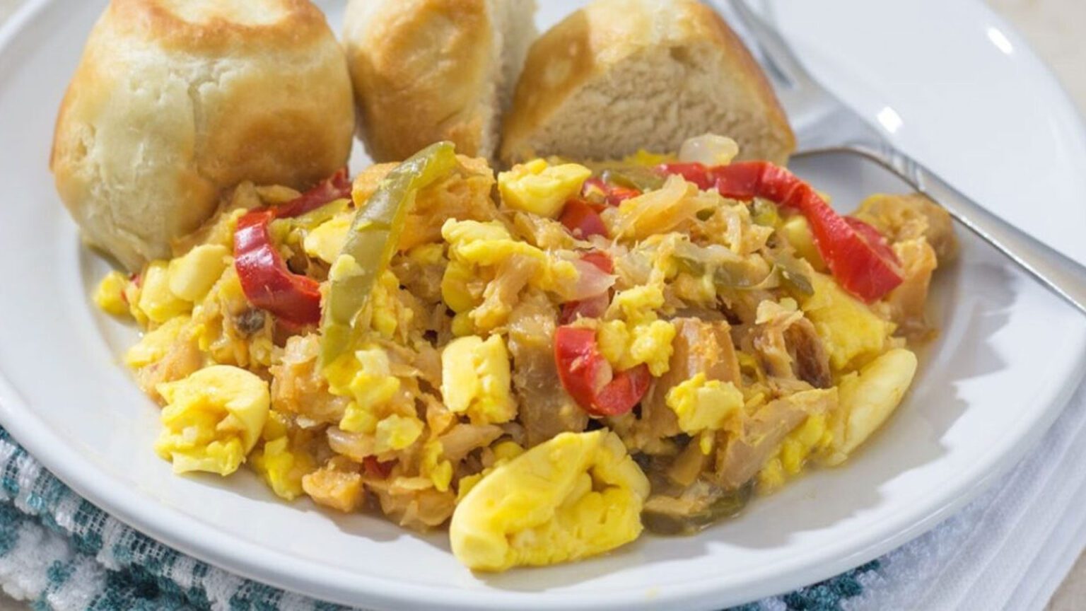 Iconic Dishes and Hidden Food Gems from Around the World